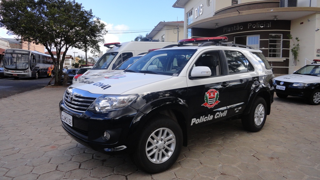 Avaré – Polícia Civil recebe novas viaturas e veículo para presos ...
